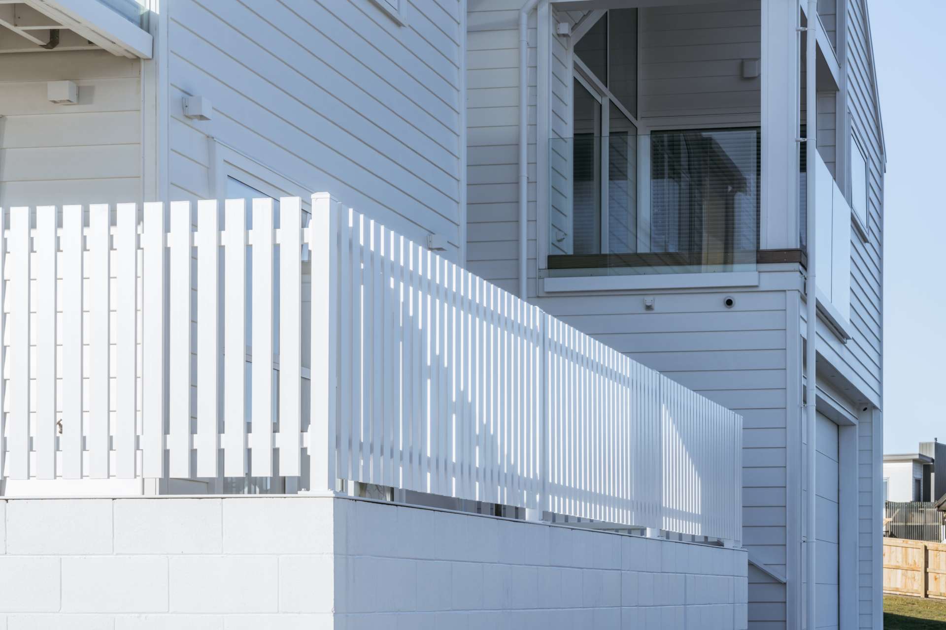 Timber Vs. Aluminium Fencing | Boundaryline