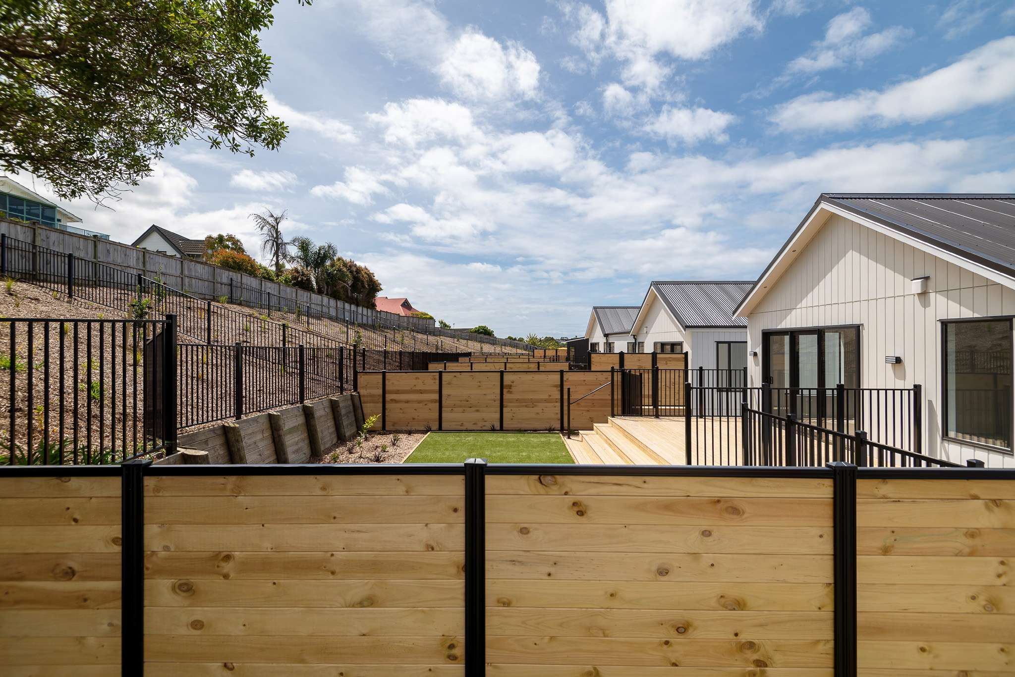 Timber Vs. Aluminium Fencing | Boundaryline